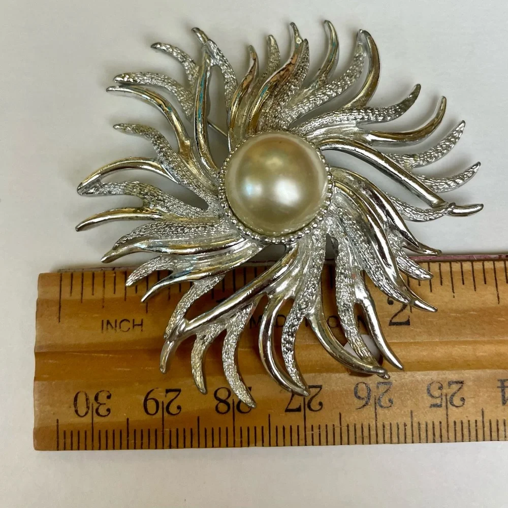 Sarah Coventry | Jewelry | Vintage Brooch Emmons Atlantis Swirl Flower ...